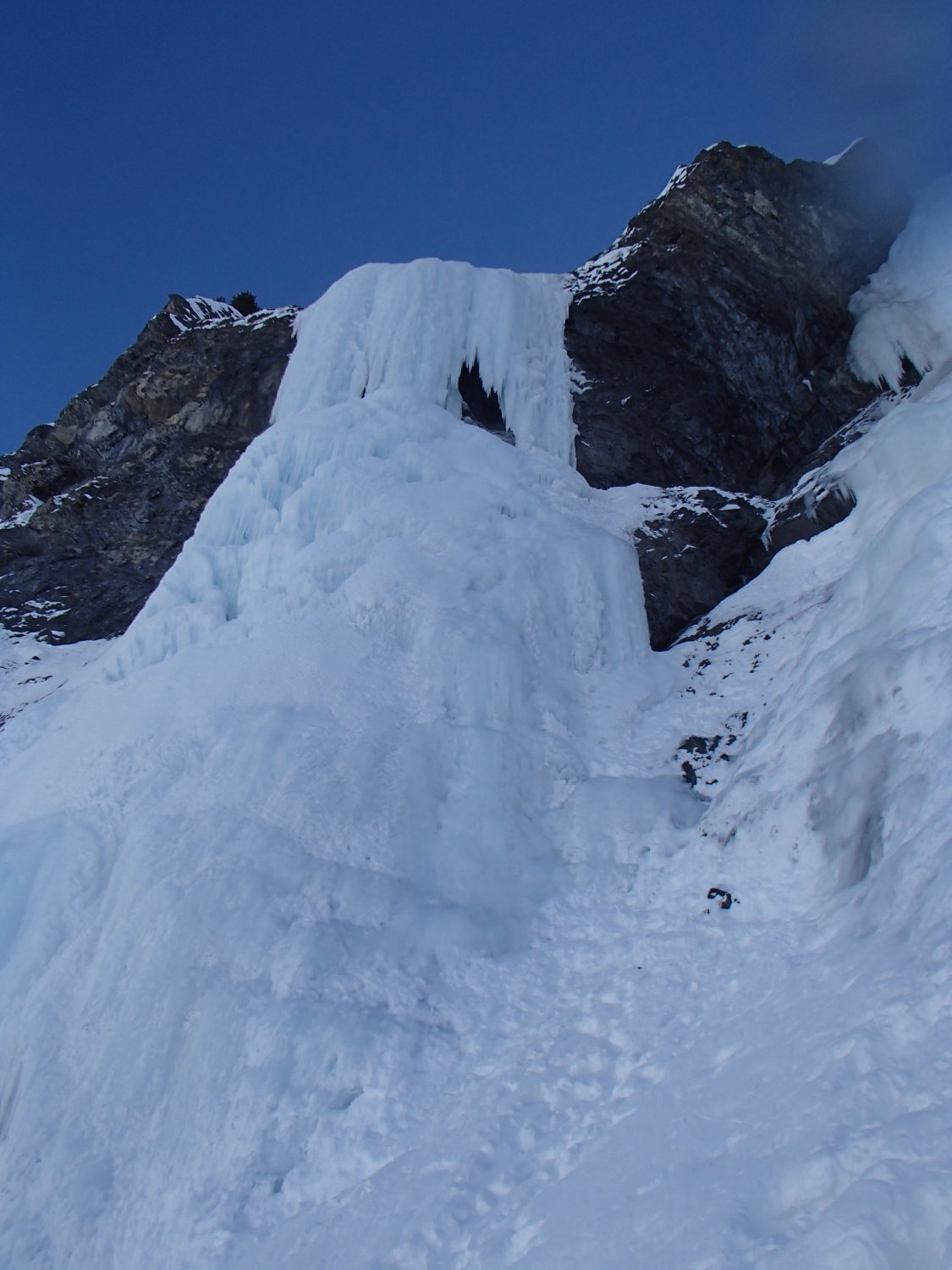 Sertig Eisklettern (1900m) (1900m): Aktuelle Verhältnisse vom 14.01. ...