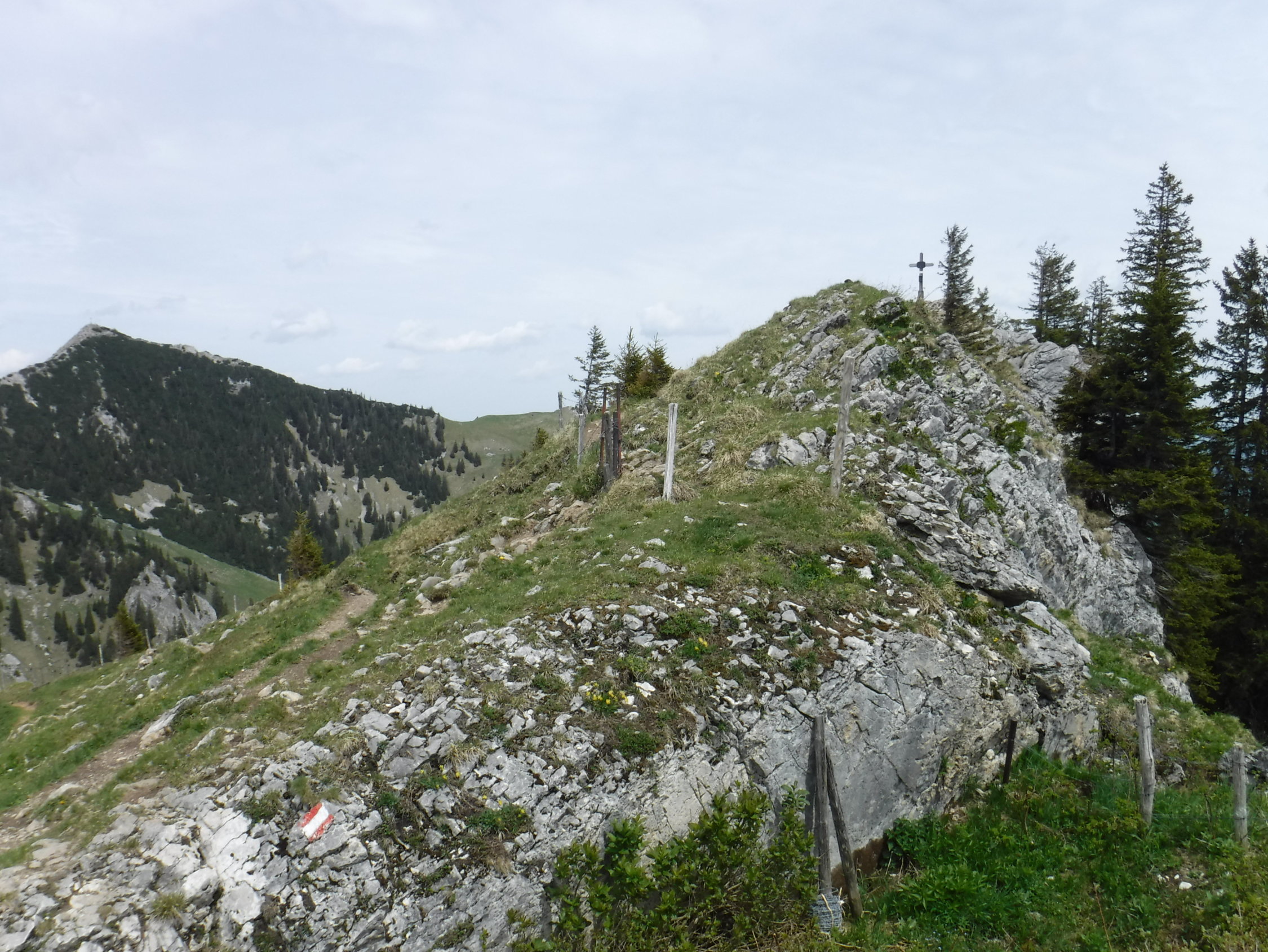 Rauhkopf 1689m - www.gipfelbuch.ch