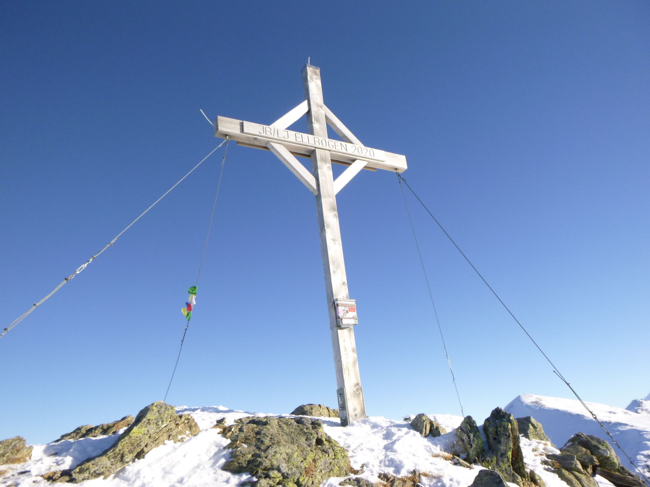 Kreuzspitze (Tuxer Alpen) 2746m - www.gipfelbuch.ch